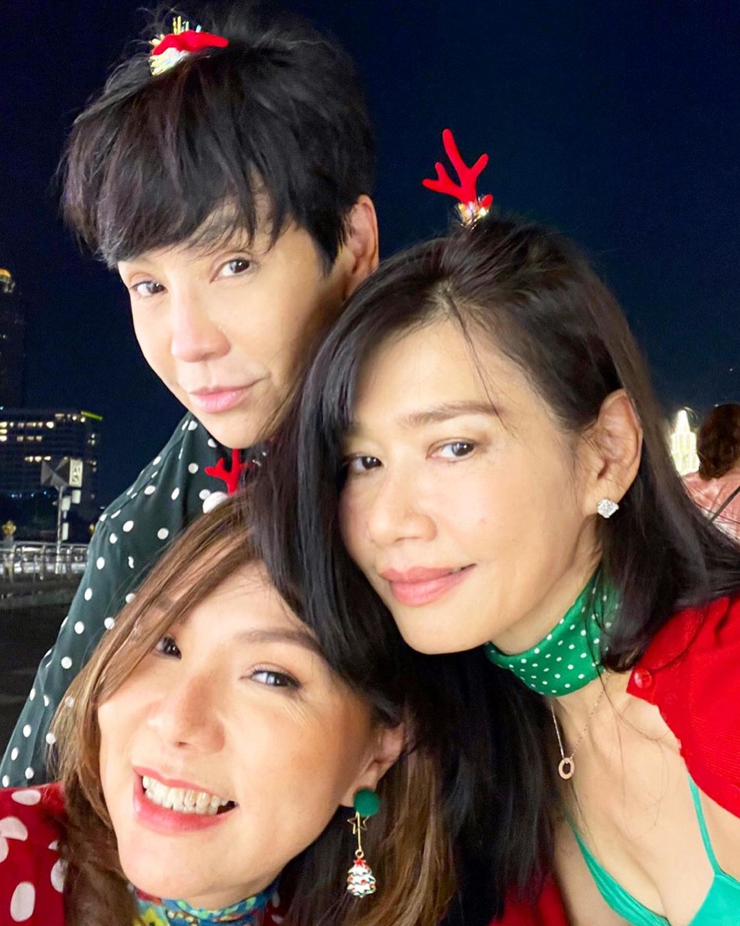 "เปิ้ล หัทยา" สลัดลุคเบาๆ กับธีมสาวเซ็กซี่ เห็นแล้วต้องร้องว้าว!