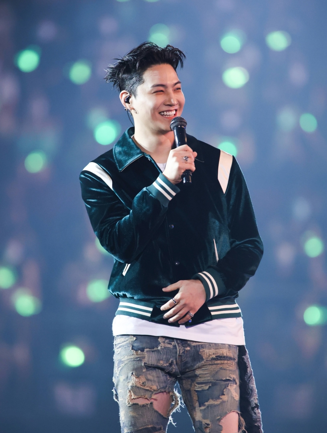 ระเบิดความสนุกจัดเต็ม! “JAY B” อ้อนแฟนไทย “ทุกคนรอผมกลับมาด้วยนะครับ”