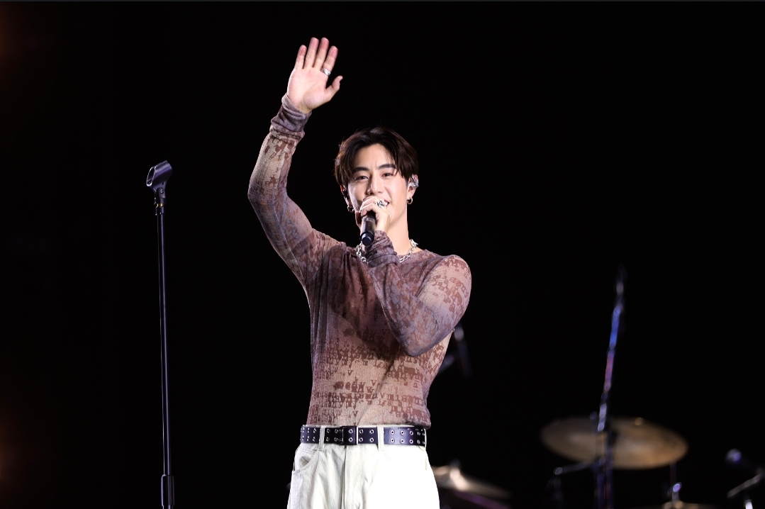 คอนเสิร์ต Mark Tuan วันแรก กระแสการตอบรับดีเกินคาดสร้างปรากฏการ์ณทั้งฮอ ...