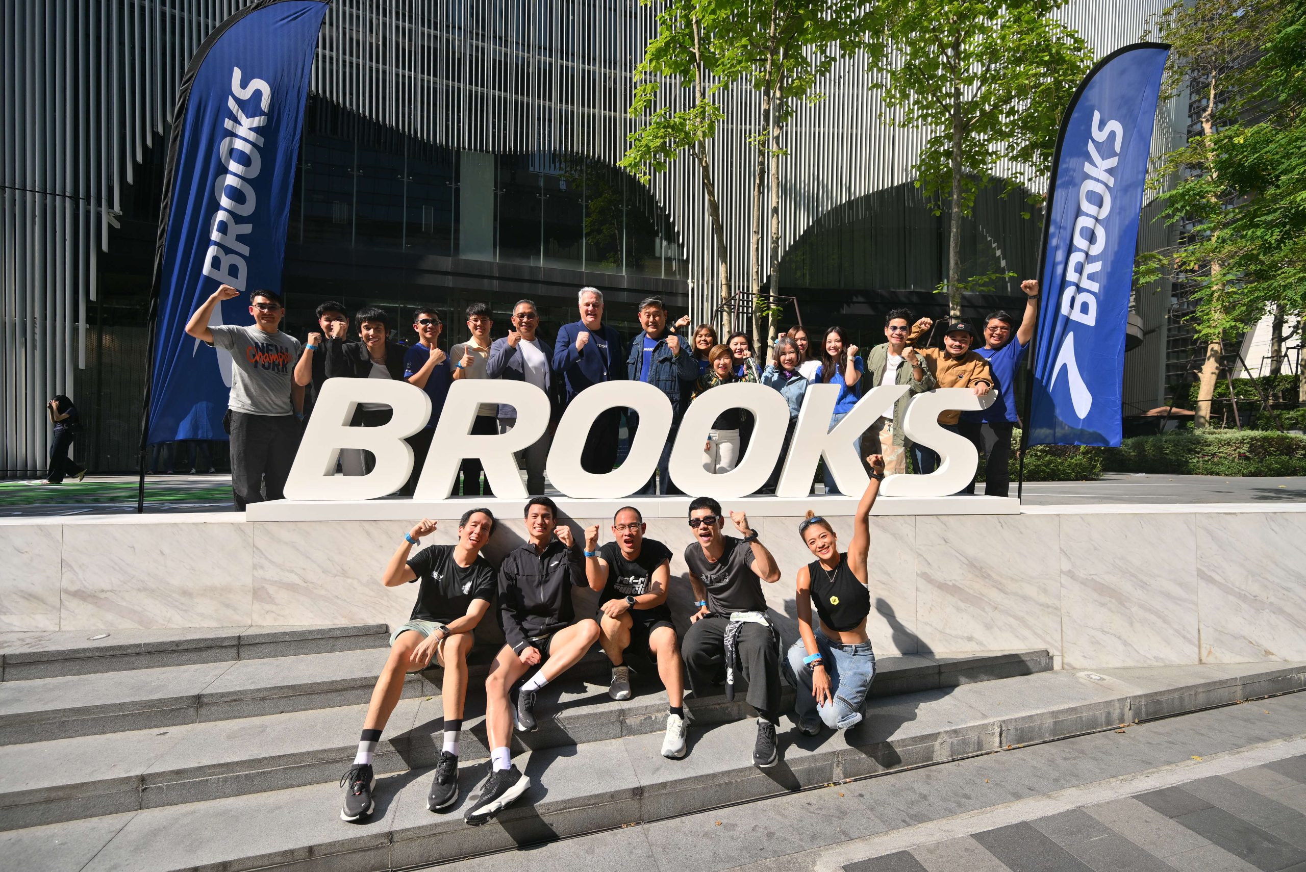 BROOKS ดึง “เต เตธนันท์ - คุ้กกี้ ญดา - ฟรอยด์ ณัฏฐพงษ์” ร่วมสร้างนิยาม ...